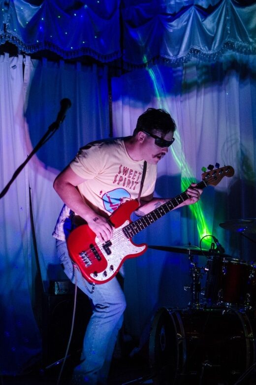 Austin: Live Music Crawl - The Role of the Guide and the Group Experience