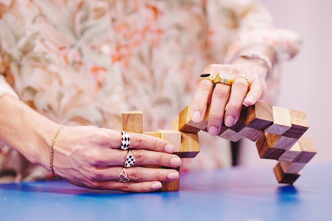 Austin Museum of Illusions Admission Ticket - Staff and Guidance