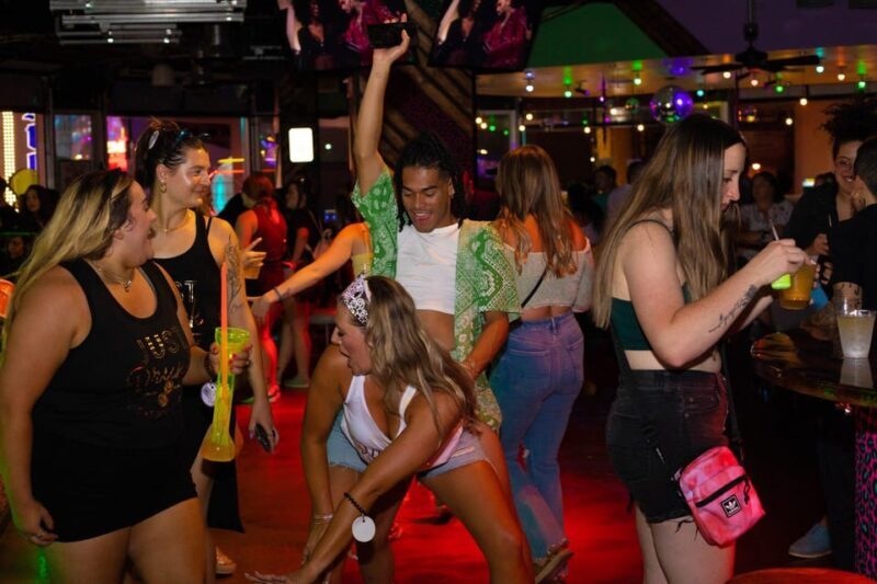 Austin Rainey Street Bar Crawl | The Epic Group - Key Points