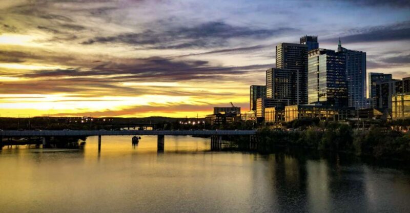 Austin: Sunset Boat Cruise with Bat Watching - Key Points