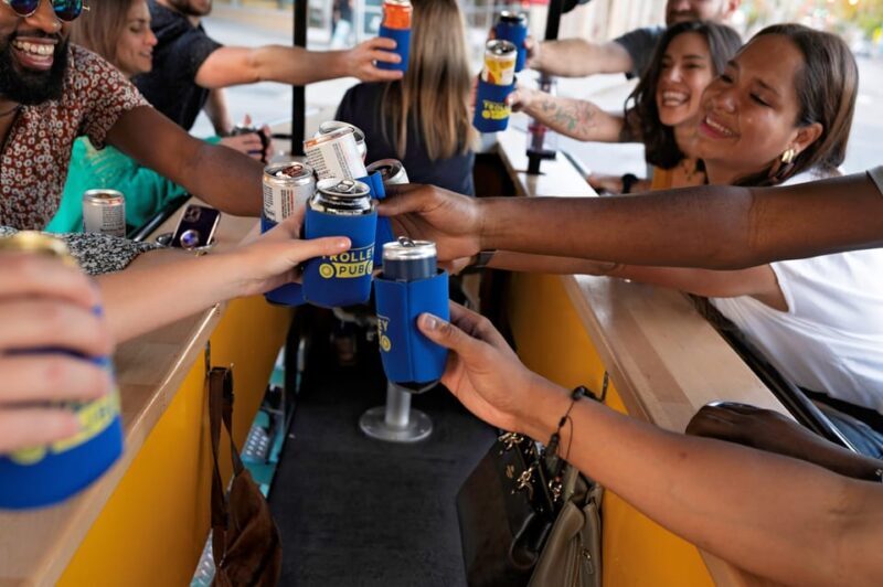 Austin: Trolley Pub Austin Private Group Tour - Key Points