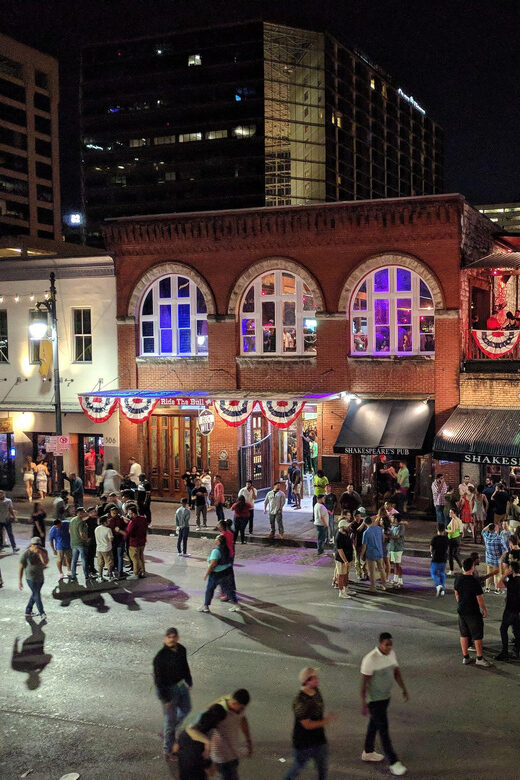 Austin's Bachelorette Live Music Pub Crawl - Key Points