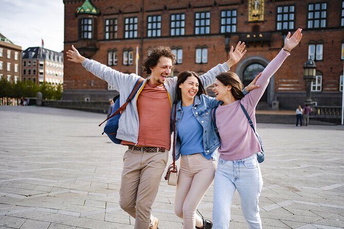 Austins Enchanting Walking Tour of European Explorers Dream - Key Points