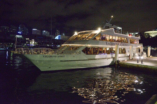 Australia Day Dinner and Fireworks Cruise on Sydney Harbour - Key Points