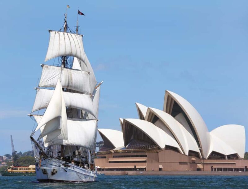 Australia Day: Tall Ships Soren Larsen Dinner & Fireworks - An Overview of the Experience