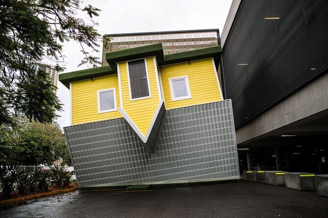 Australia's First Upside Down House Photo Experience - What You Can Expect When You Arrive