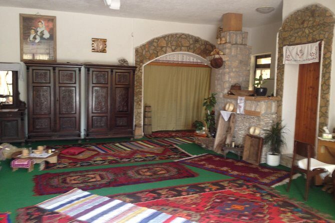 Authentic Antique Museum Home - Practical Tips for Your Visit