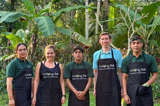 Authentic Balinese Cooking Class with Jewelry Making Class - What Makes This Tour Special