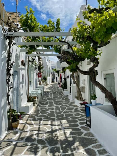 Authentic Food Tour in Paros  Tastings, Culture & Flavors in Parikia - Exploring the Flavors and Atmosphere of Parikia