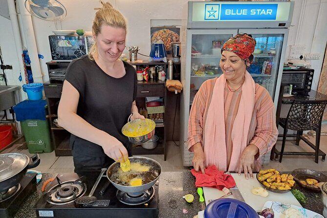 Authentic Indian Cooking Classes at Palolem Beach Road Goa - Key Points