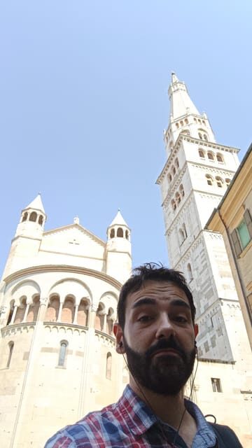 Authentic Italian Breakfast in Piazza Maggiore! - A Walk Through Bologna’s Historic Center
