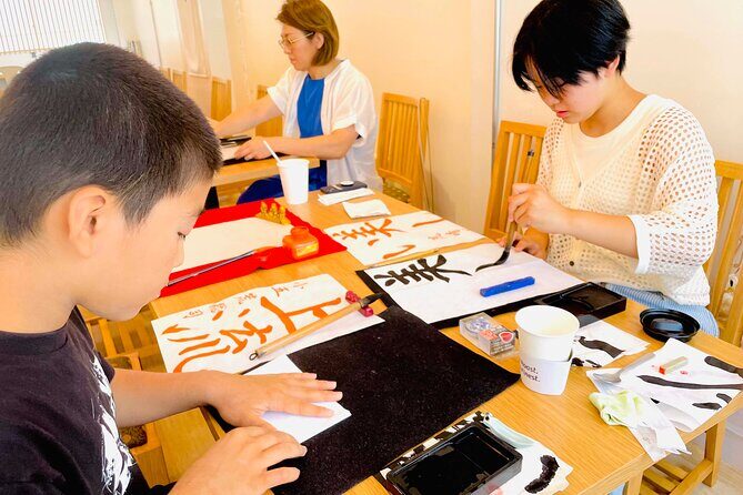 Authentic Japanese Calligraphy Experience in a Zen Setting (new) - Key Points