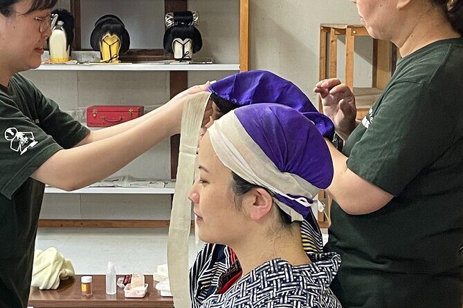 Authentic Kabuki Transformation & Mini Performance at Aioiza Gifu - Who Will Love This Tour?