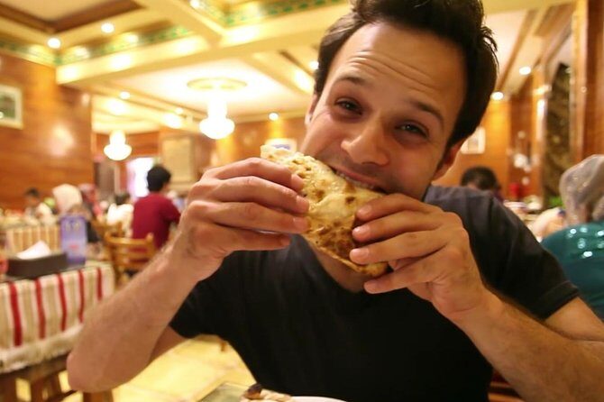 Authentic Local Food Tour in Center Beijing - Exploring Beijing’s Culinary Secrets: Our Take on the Authentic Local Food Tour