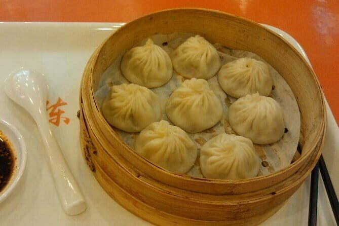 Authentic Local Food Tour In Downtown Shanghai-Tip Based - Starting Point and Practical Details