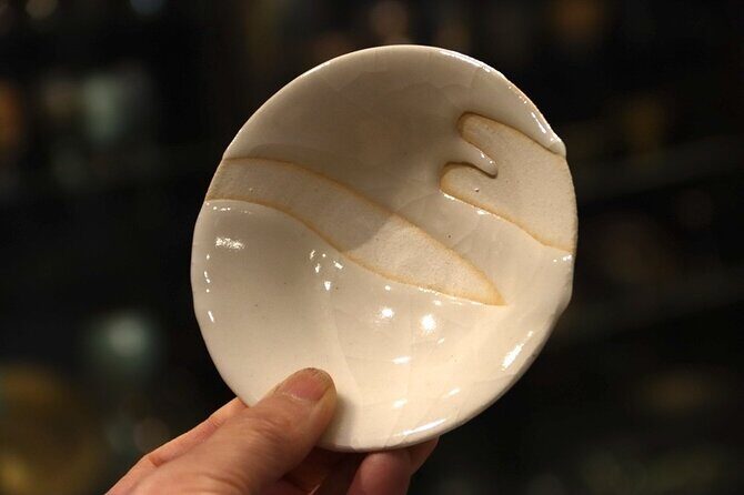 Authentic Pure Gold Kintsugi Workshop with Master Taku in Tokyo - The Experience and Atmosphere