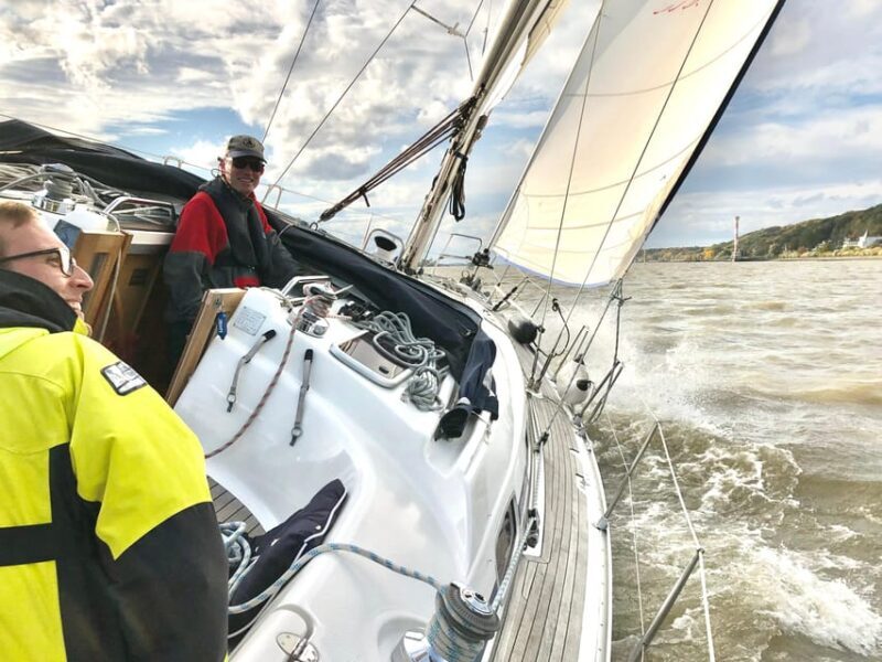 Authentic sailingtrip "towards Blankenese", Hamburg/Elbe - FAQ