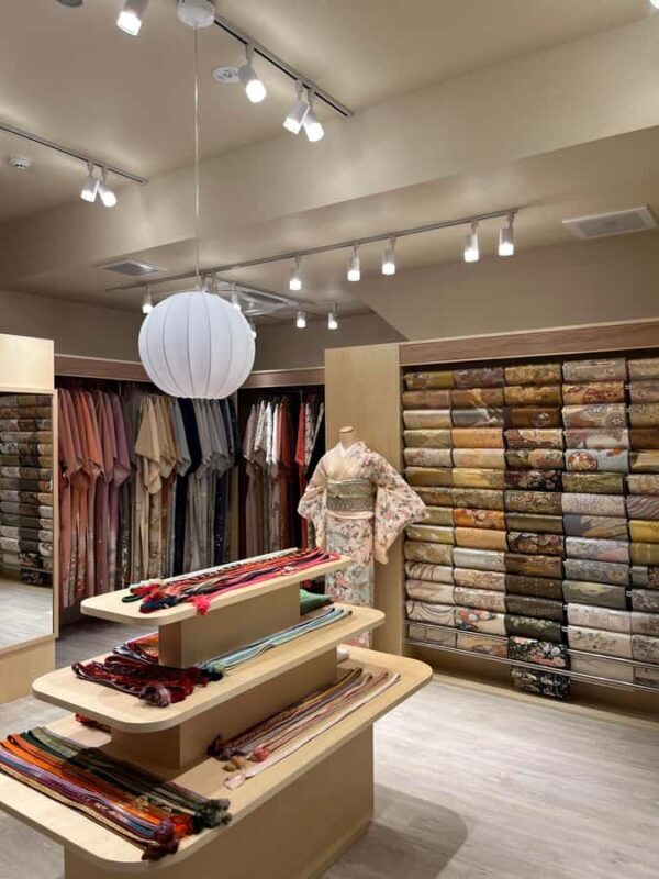 Authentic Silk Kimono Experience in Asakusa - Pricing and Value