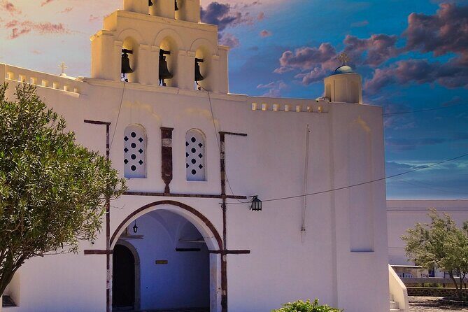 Authentic Tastes of Santorini - Who Should Consider This Tour?