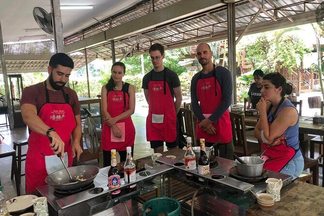 Authentic Thai Cooking Class and Farm Visit in Chiang Mai - A Well-Organized Journey into Thai Cooking