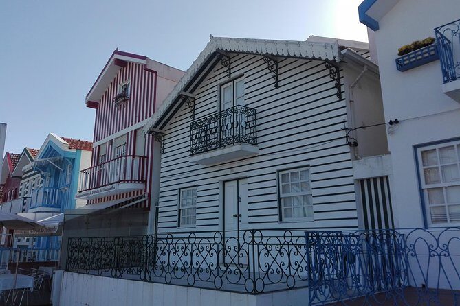 Aveiro, Costa Nova beach and Moliceiro Boat, half-day from Coimbra - Who Will Enjoy This Tour?