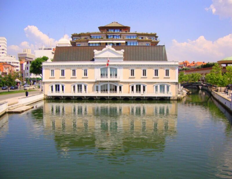 Aveiro: Walking Tour, Boat Cruise, Sweets & Church Entrance - FAQs