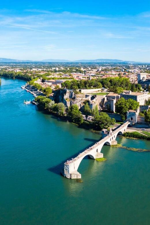 Avignon: Express Walk with a Local in 60 minutes - The Meeting Point and Duration