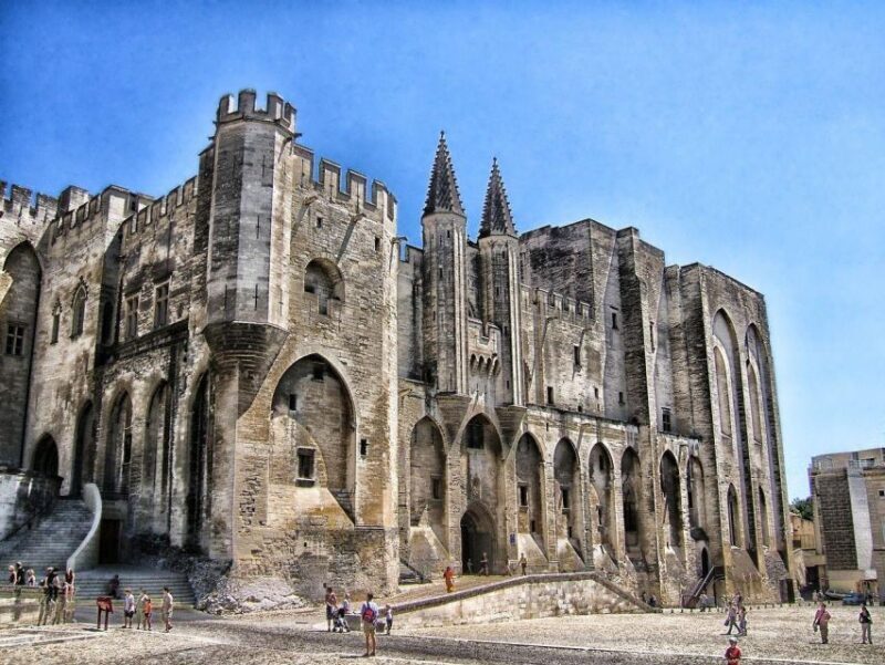 Avignon: Private Guided Walking Tour - Key Points
