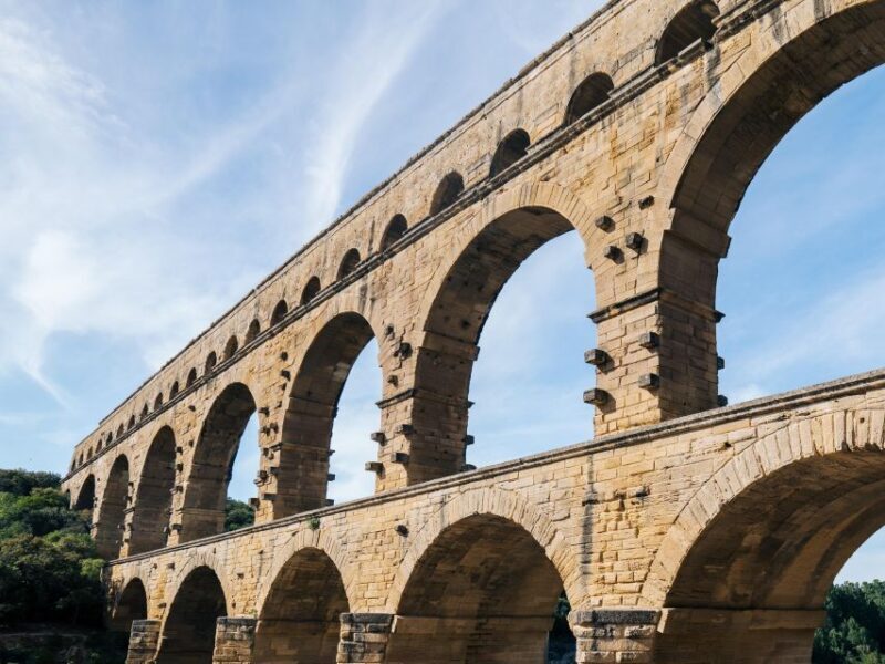 Avignon, Saint-Rémy, Les Baux & Pont du Gard Full Day - FAQs