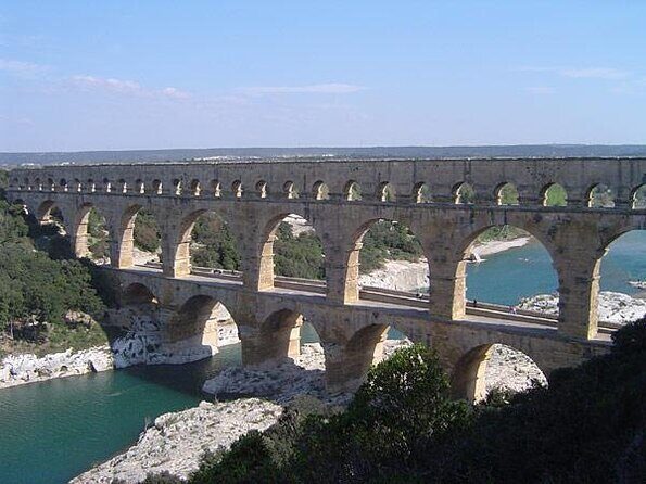 Avignon, St Rémy, Les Baux de Provence & Pont du Gard - A Detailed Look at the Avignon, St Rémy, Les Baux de Provence & Pont du Gard Tour