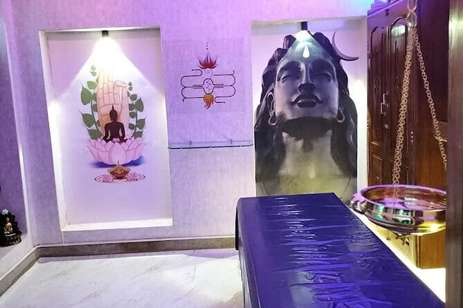 Avikarma Herbal Body Massage - What to Expect: A Step-by-Step Breakdown