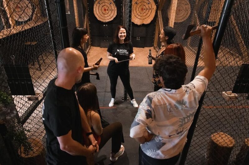 AXE THROWING EXPERIENCE IN BERLIN - Introduction: What’s the Deal with Axe Throwing in Berlin?