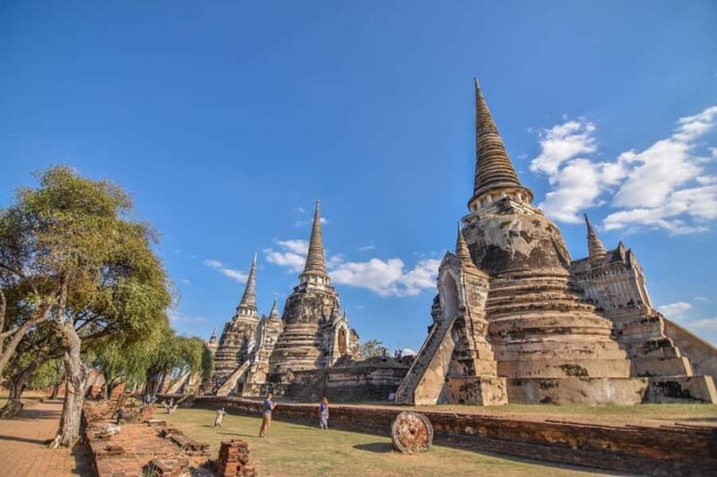 Ayuatthaya Full day tour. The city of historical and UNESCO - The Guide and Local Insights