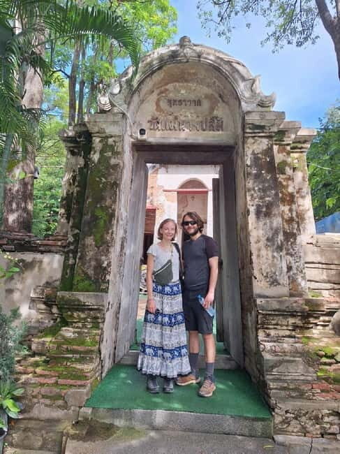 Ayutthaya: Colorful Slow Life Bicycle Tour with local guide. - Practical Details and Value