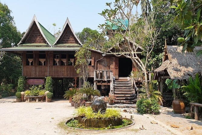 Ayutthaya, Damnoen Floating & Maeklong Railway Market Day Tour - Final Thoughts