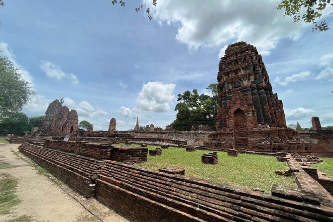 Ayutthaya Historial Park Full Day Bus Tour from Bangkok - Practical Tips for Travelers