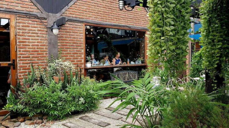 Ayutthaya: Sabieng Riverside Restaurant - Traveller's Lunch - An Honest Look at the Experience