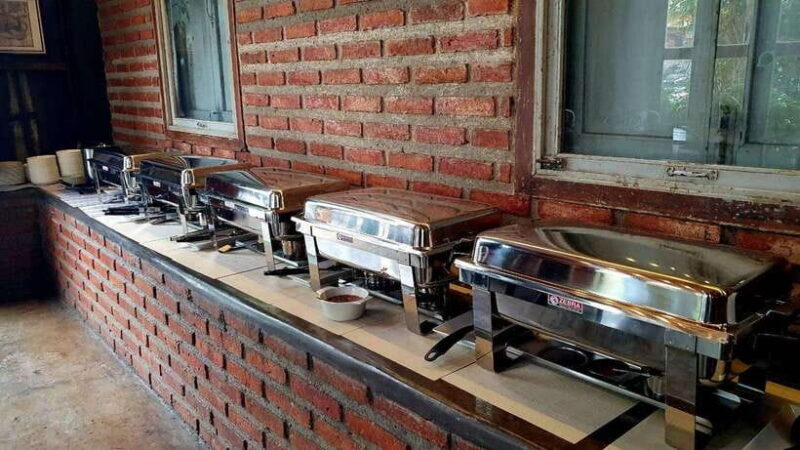 Ayutthaya: Sabieng Riverside Restaurant - Traveller's Lunch - Who Should Consider This Experience?