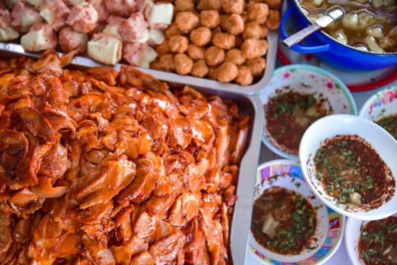 Ayutthaya : Street Food Tour with Hotel Pickup and Guide - Key Points