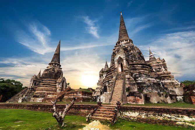 Ayutthaya Temples and Ayothaya Floating Market From Bangkok - FAQs