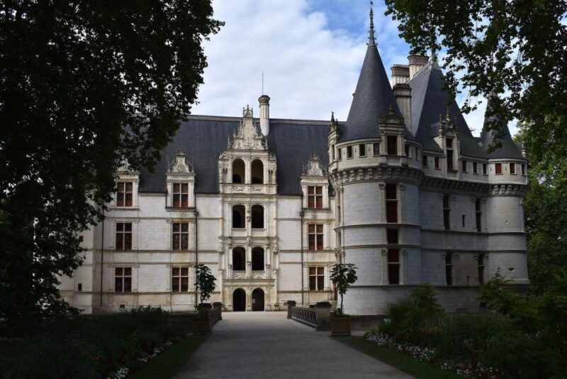 Azay-le-Rideau Castle: Private Guided Tour with Ticket - Who Will Love This Tour?