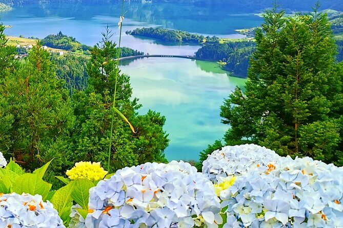 Azores: Shore Excursion Sete Cidades - Blue & Green Twin Crater Lakes - FAQ Section