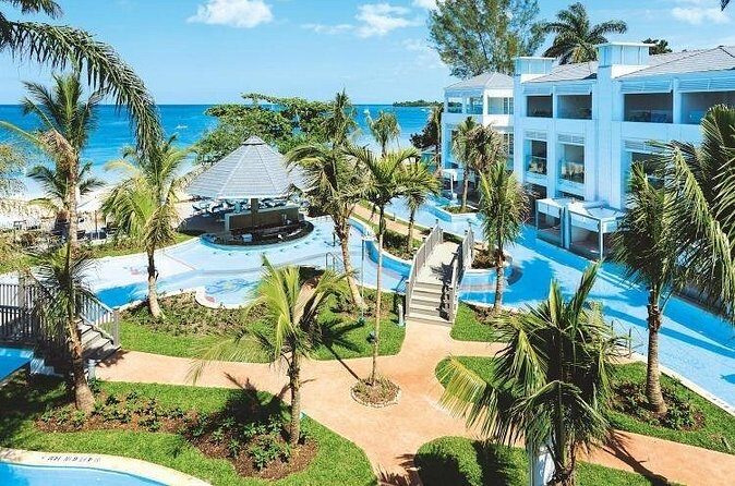 Azul Negril Resort Airport Transfer - Why Choose the Azul Negril Resort Airport Transfer?