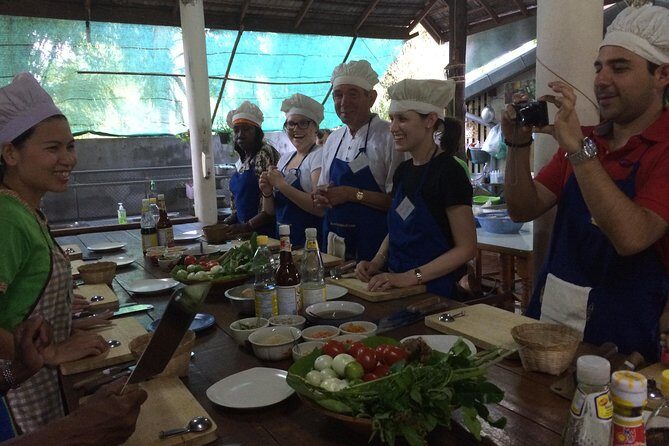 Baan Hongnual: Authentic Thai Cooking & Market Experience - Key Points