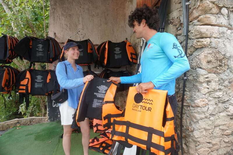 Bacalar: 3-hr Pontoon Boat Tour with Beach Club + Kayaks - The Experience: What to Expect