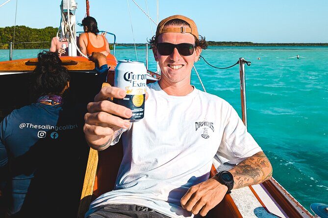 Bacalar: 4hr Private Sailing Tour with Guacamole & Drinks - Setting the Scene: What’s Included and How It Feels