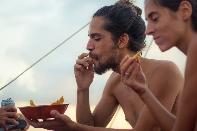 Bacalar: 4hr Private Sailing Tour with Guacamole & Drinks - FAQ