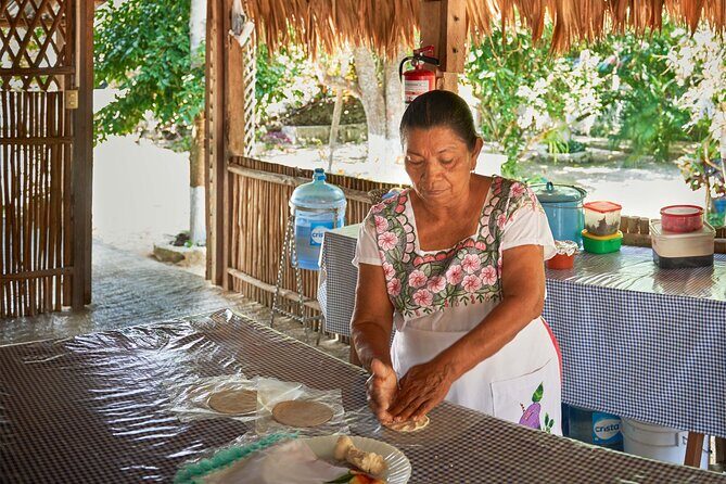 Bacalar 7 Color Lagoon and Mayan Family from Costa Maya Port - FAQ