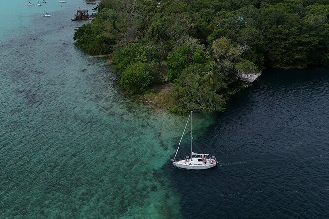 Bacalar Private Sailing Tour Open Bar with Pick Up - Key Points