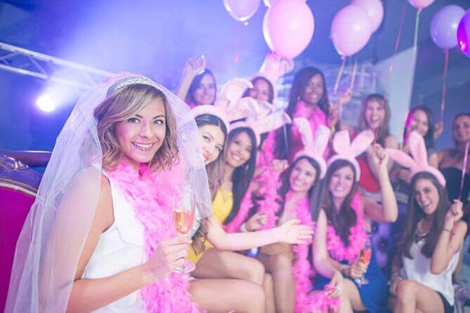 Bachelorette Nightclub Tour with Complimentary Drinks - A Detailed Look at the Bachelorette Nightclub Tour